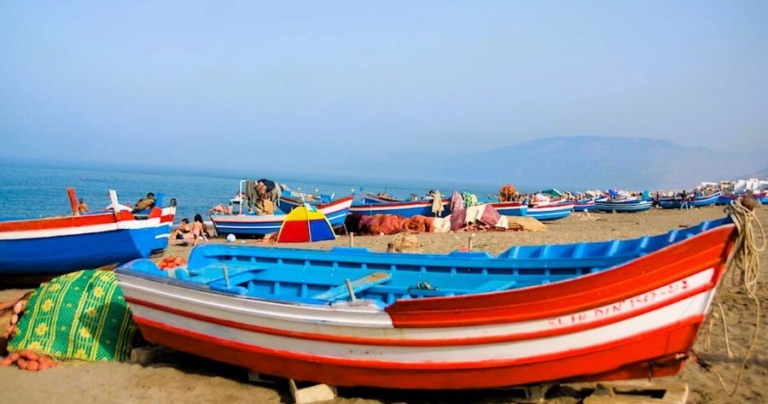 Oued Laou: A Summer Haven of Pristine Nature and Golden Beaches – Assahifa